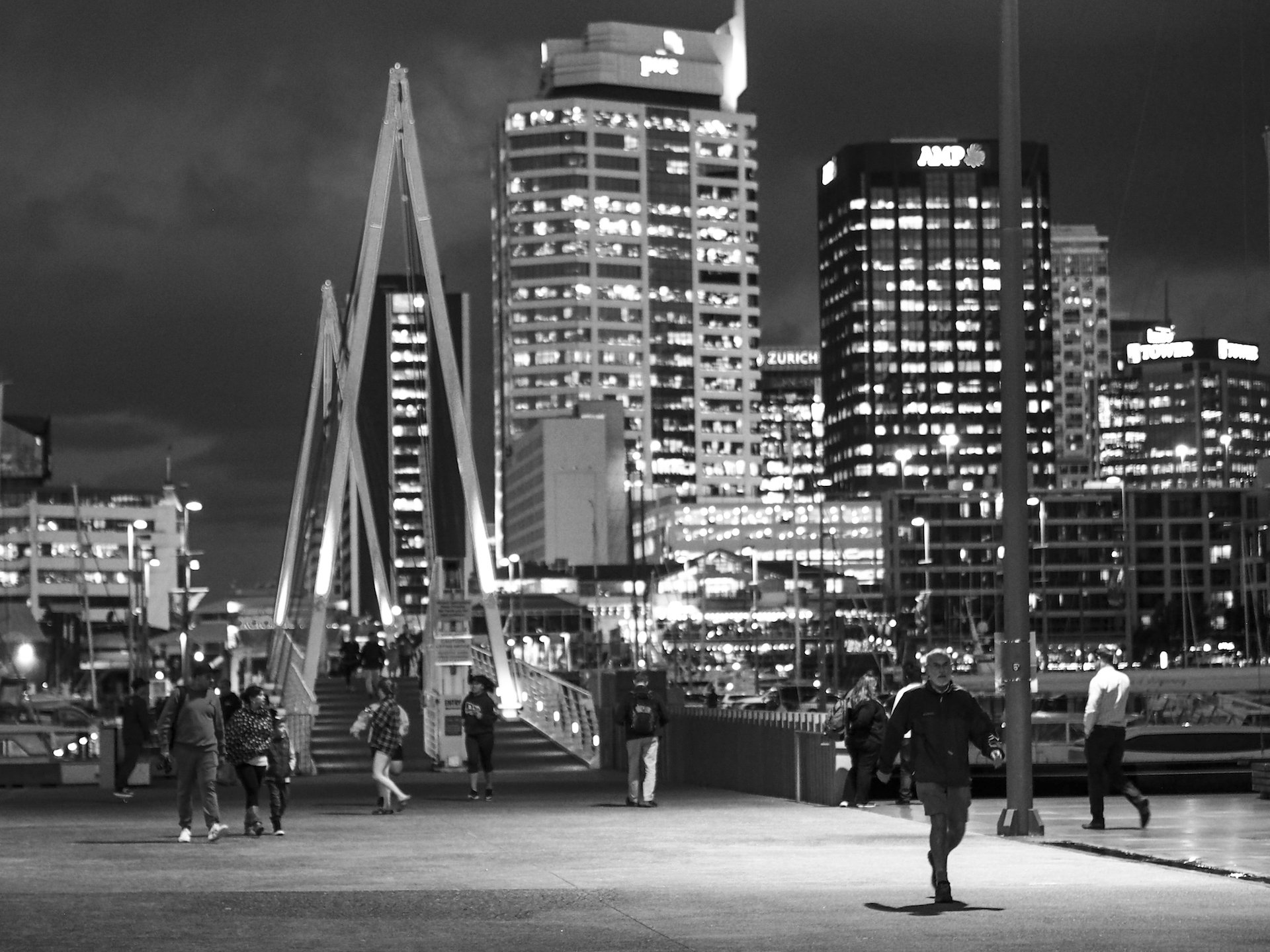 Wynyard Crossing at Night – Aucklife
